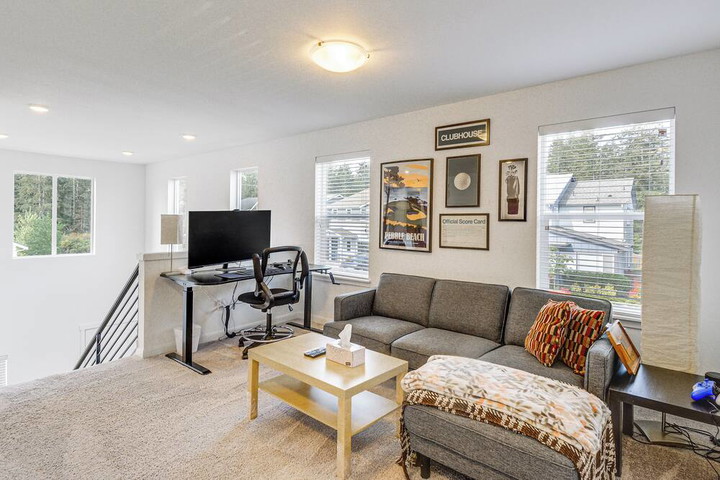 Fenced Yard & Grill! Family Haven In Port Orchard - Port Orchard, WA