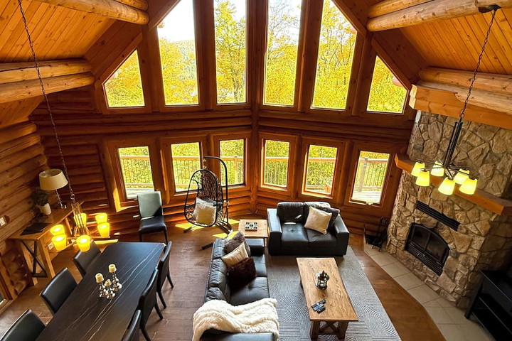 Log Cabin | Spa, Comfort & Nature | Pets Allowed! - Sainte-Agathe-des-Monts