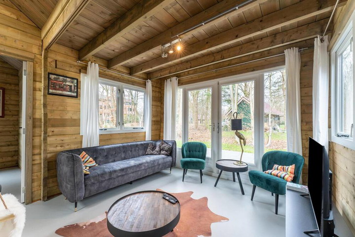 Nice Wooden House On The Edge Of The Forest - Zeist