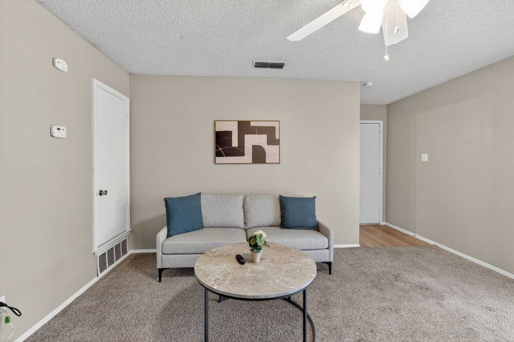 Comfortable 2br Living In District West - Lubbock, TX