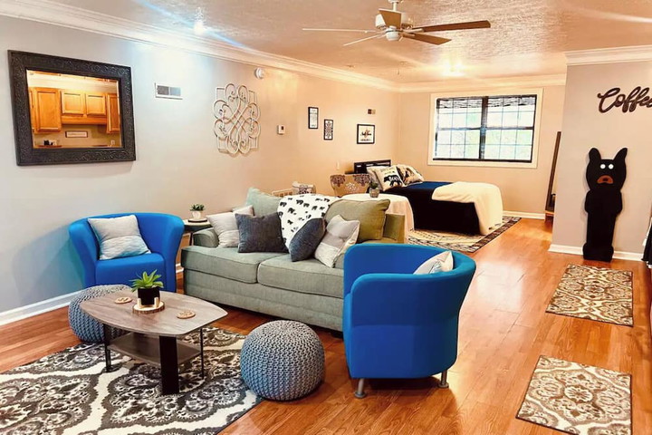Cozy Loft In Private Country Setting 5 Mins From Downtown, Pet Friendly - Charleston, WV