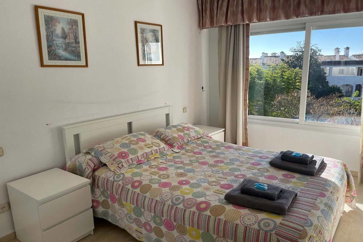 Apartment For 6 People, Garden Views - Estepona