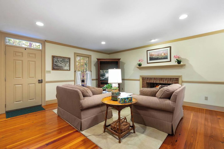 2 Bedroom/2 Bathroom Woodland Retreat In Hub City With Backyard + Fire Pit - Spartanburg, SC