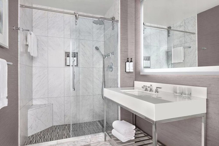 Executive King, The Muse New York, Boutique Hotel Right In Times Square - Manhattan, NY