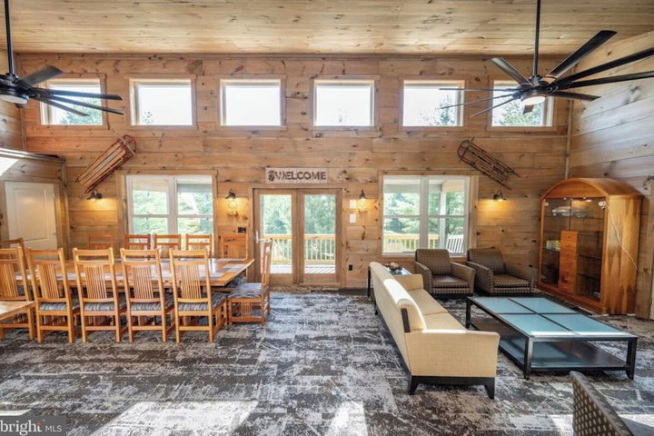 Dream Catcher Cabin #2 · Glamping · Private Bath In Shared Building - Maryland