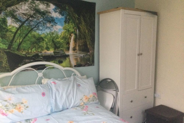 Wimbledon Ace Rooms All Conveniences. - Epsom