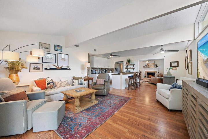 Sawfish Bay Bungalow Old Florida Charm - Jupiter, FL