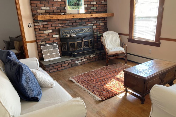 The Cottage By The Woods -Private Getaway To Relax - Wallingford, CT