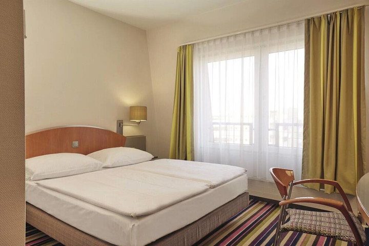 Sunday Hotel Köln Hürth Standard Room - Köln