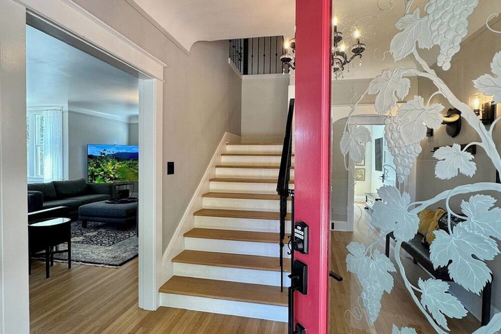 Large Country Estate In Downtown Sebastopol - Sebastopol, CA