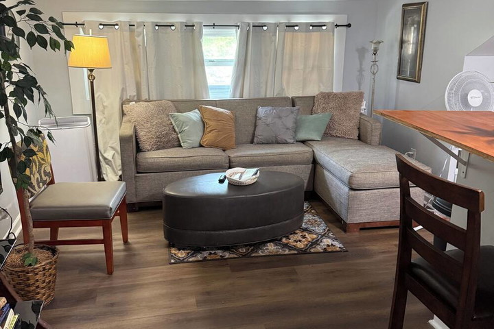 Lovely 2-bedroom Bungalow With Ac In Vibrant Memphis Midtown Neighborhood. - Memphis, TN