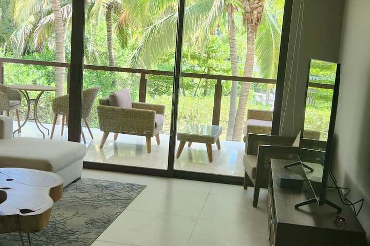 Amazing, In The Beach, Restaurants, 8pools, Gym,paddle, Tennis, Futbol ,Voleybol - Acapulco