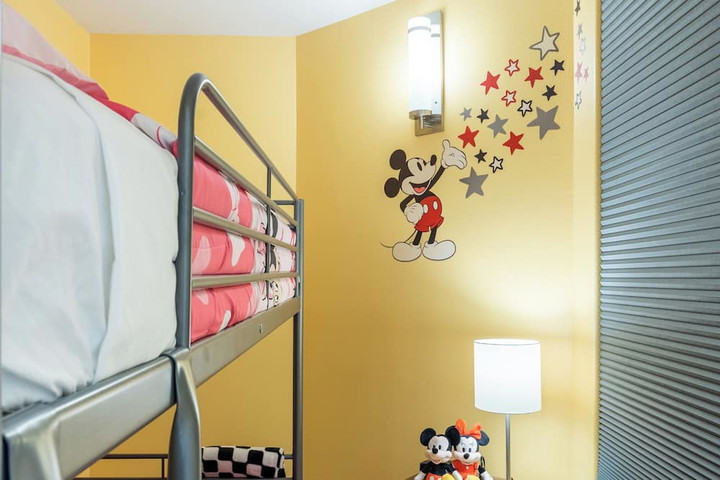 Lake View Resort, 2 Br, 2 Bath, Sleeps 8, 2 Mi To Disney With Pool, Balcony, Gym - Orlando