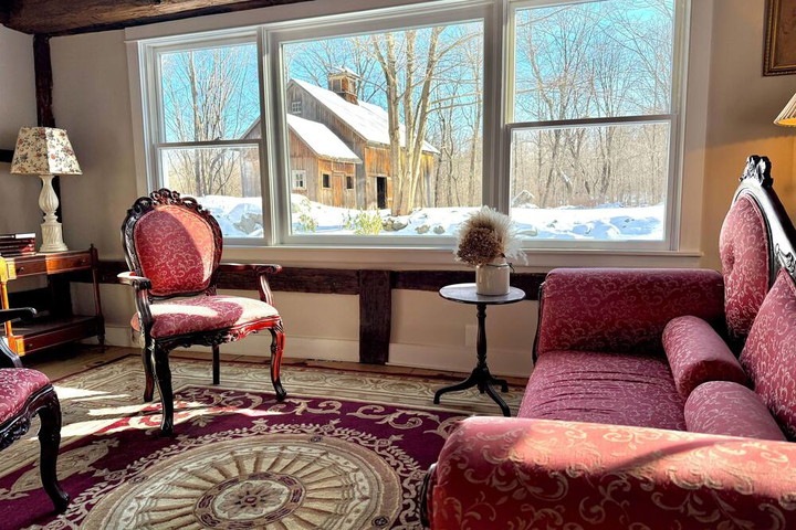 Classic Red Farmhouse Retreat By Nature Preserve - Brewster, NY