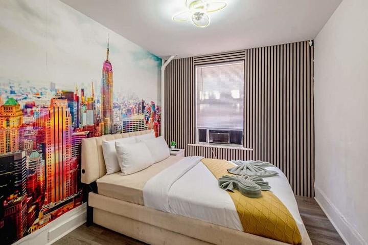 Spacious 3-bedroom Apartment Near Manhattan - Sleeps 7 - Queens, NY