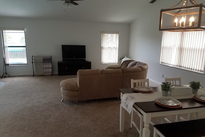 Cozy Oasis - Port St. Lucie, FL