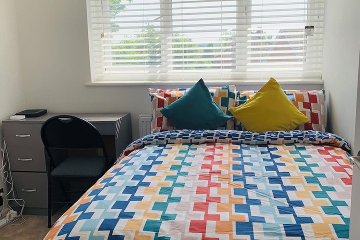 A Clean & Cosy Abode For A Comfortable Homestay - Epsom