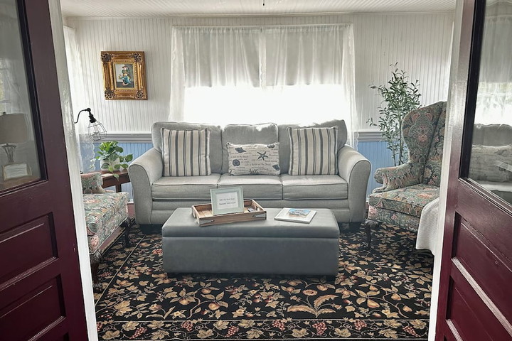 Cozy Upper Level Duplex-just One Block From Downtown Mount Dora! - Kelly Park, Apopka