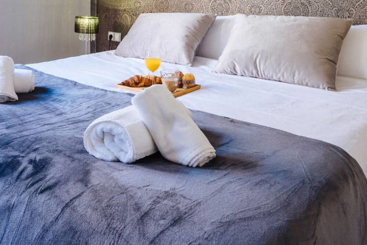 The Secret To A Great Stay In Seville | 1' Giralda - Sevilla