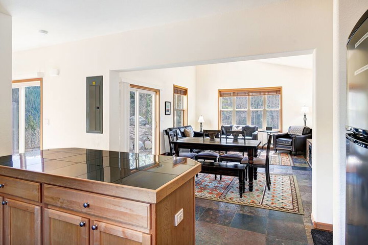 Beautiful Pet Friendly Alma Home: Mtn Views - Fairplay, CO