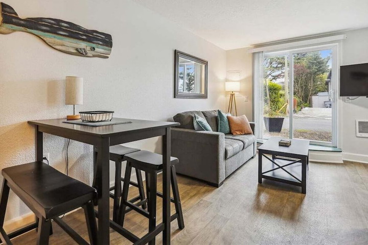 Lewis Loft - Near Downtown & The Ocean! - Cannon Beach, OR