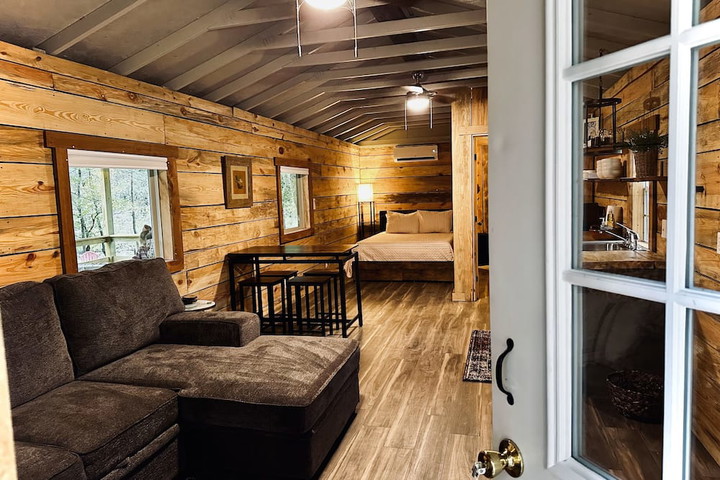 Hickory Cabin @ Little River Hideout - Cozy Tiny Home Right On Little River - Alabama