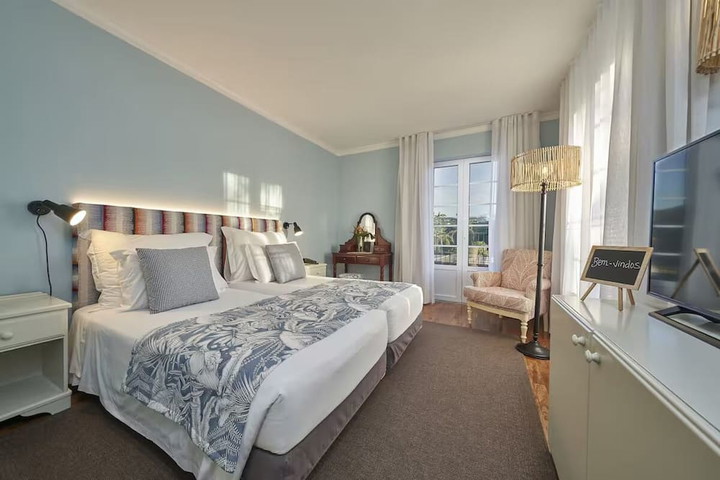 Scenic Twin Room With Balcony! Outdoor Pool, Buffet Breakfast, Free Parking! - Santana