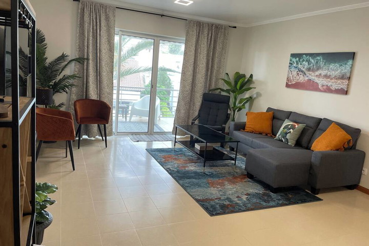 Spacious 4-bedroom Marina Condo With Ac, Wifi In Fabulous Vila Franca Do Campo - Açores