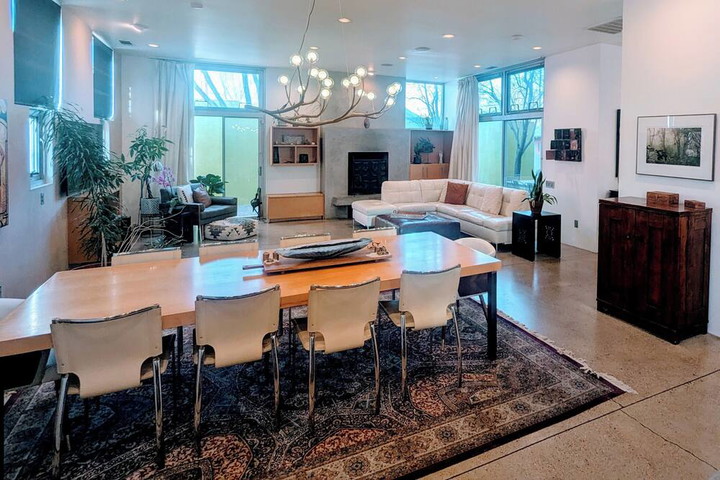 Architecture Award Winner! Exclusive Rooftop Hot Tub Near Old Town & Downtown - Albuquerque, NM