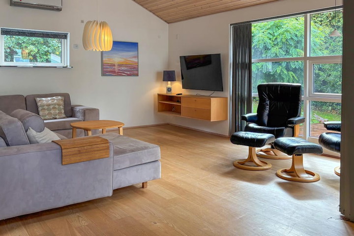Cozy Home In Kolind With Private Swimming Pool, Can Be Inside Or Outside - Ebeltoft