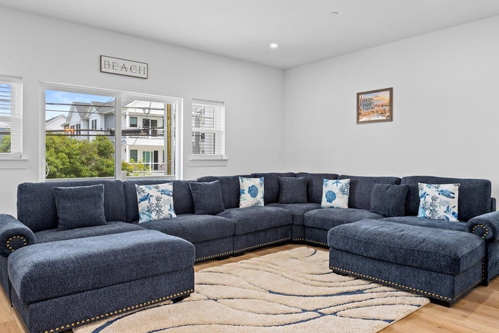New Build 3 Br 2.5 Bath Condo W Pool - Sleeps 12 - Wildwood, NJ