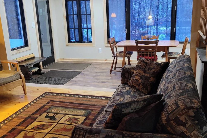 Serene 3-bedroom Cabin In North Creek. Close To Gore Mountain Ski Resort. - Adirondack Mountains