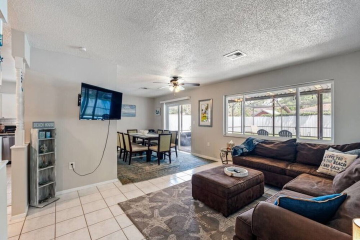 Palm Harbor Pool Home Near Beaches And Golf - Tarpon Springs, FL