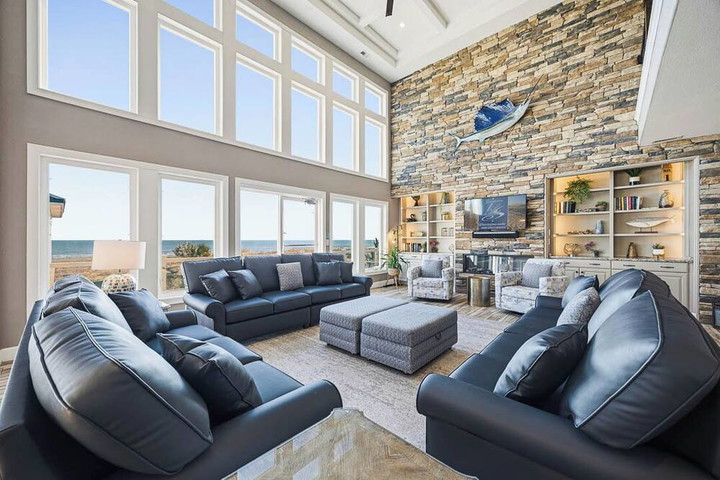 A Crown Jewel | Oceanfront | Private Pool, Indoor Pool, Hot Tub - Virginia Beach, VA