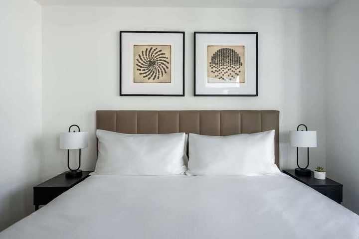 Luxury Urban Oasis: Fully Furnished Extended Stays In Vibrant West Hollywood - Los Angeles