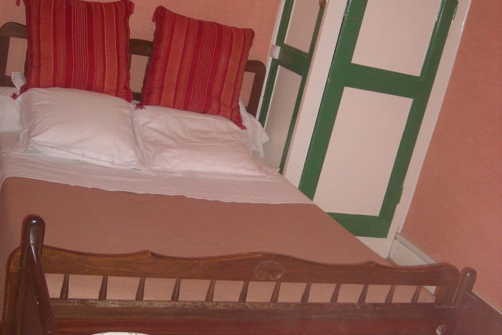 Two Spacious Apartments For Rent In A House Built In 1872 - Passy