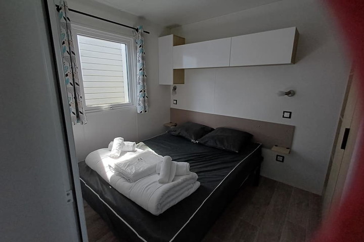 New 2-bedroom Mobile Home For 46 People At A Family-friendly Campground Right On The Beach. - Belle Île