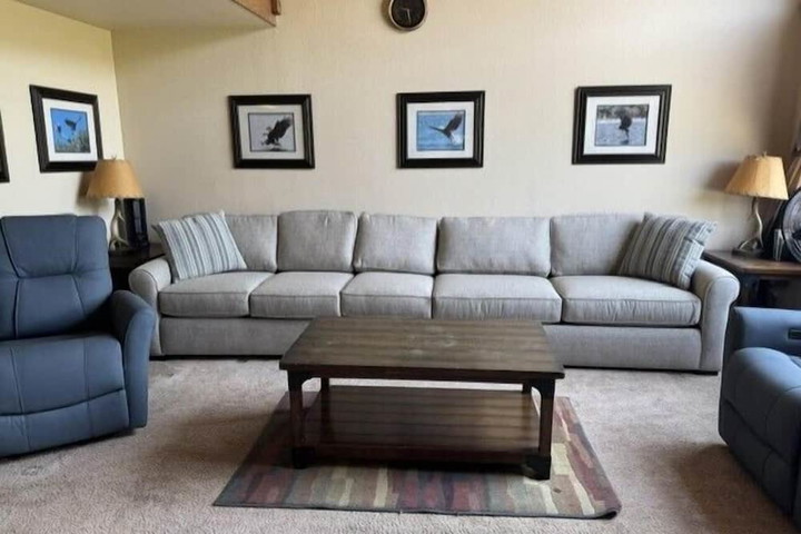 Edgewater #13, Spacious 2 Bd/2 Bth - June Lake, CA