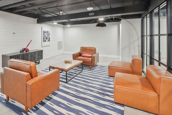 Elevator, Gaming Area - Studio Nr Waterfront - Falls Church, VA