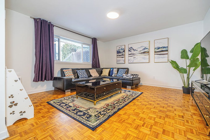Spacious & Quiet 3 Bdr Apt /15 Mins To Dt &Parking - Québec