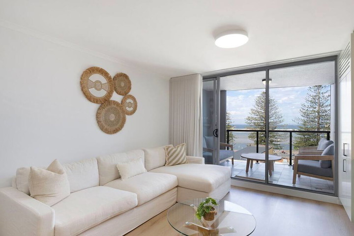 Waterfront, Pool, Balcony, Prime Location - The Entrance