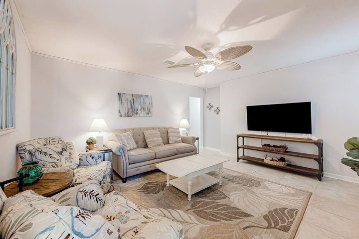 2 Mi To Airport! Pensacola Family Home Near Park - Milton, FL