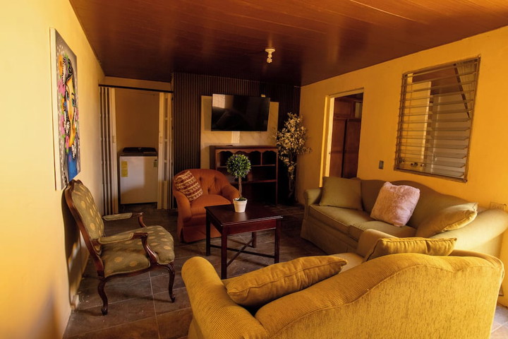 Cozy 2-bedroom House In Nice Managua With Refreshing Ac - Managua