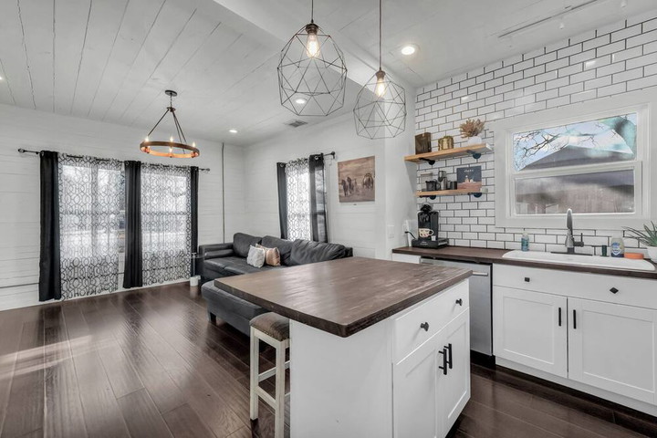 Soothing 2-bedroom House With Ac In Charming Stephenville - Stephenville, TX