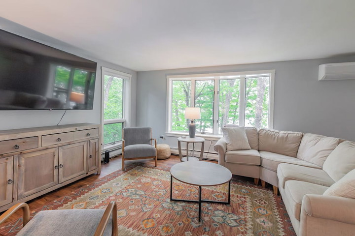 China Lake, Dog Friendly, Lots Of Space For Family Gatherings - Waterville, ME