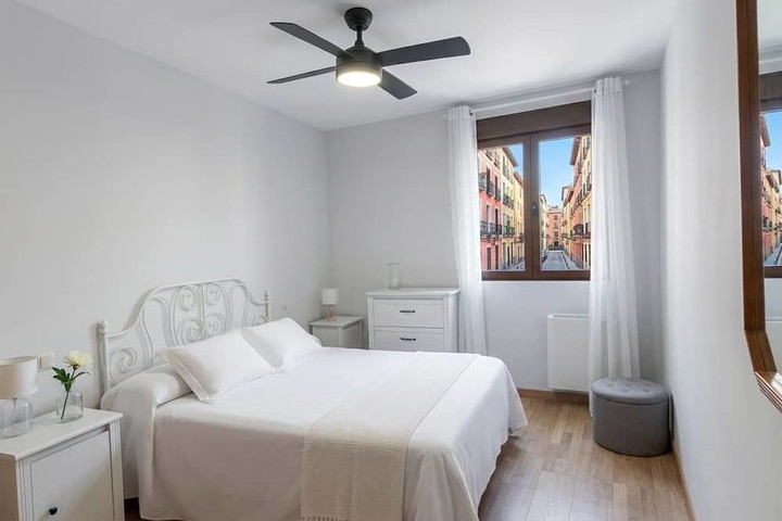 La Casa De Cloe | Terrace, Office, Free Parking, And Pets Welcome - Alcala de Henares