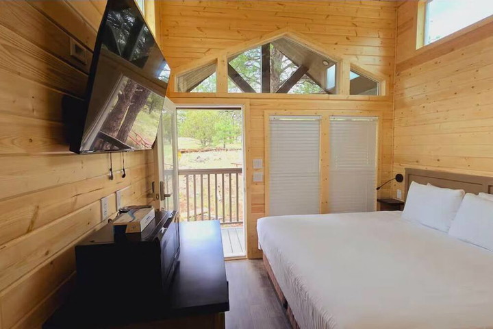 Cozy Tiny Home King Room #15b - Page, AZ