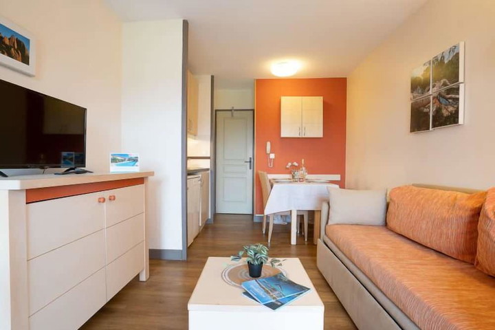 Le Village (C3 217) By Interhome - Cap Estérel