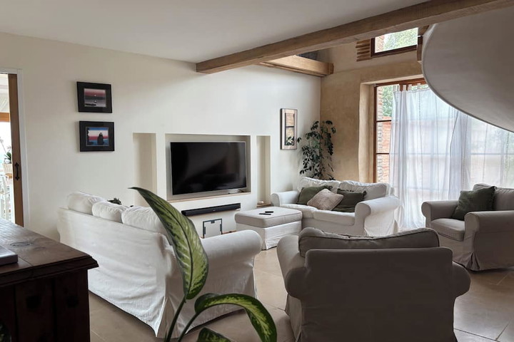 Rustic Pet Friendly 4 Bedroom Gite With All Modern Facilities And Amazing Views. - Haute-Garonne
