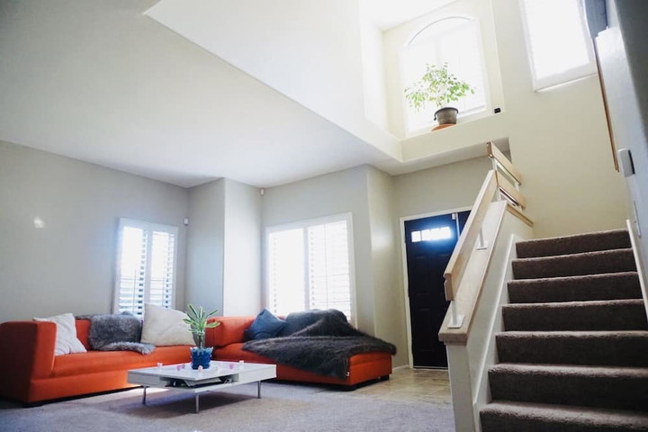 Beautiful House With Mountain View Near Riverside - Moreno Valley, CA